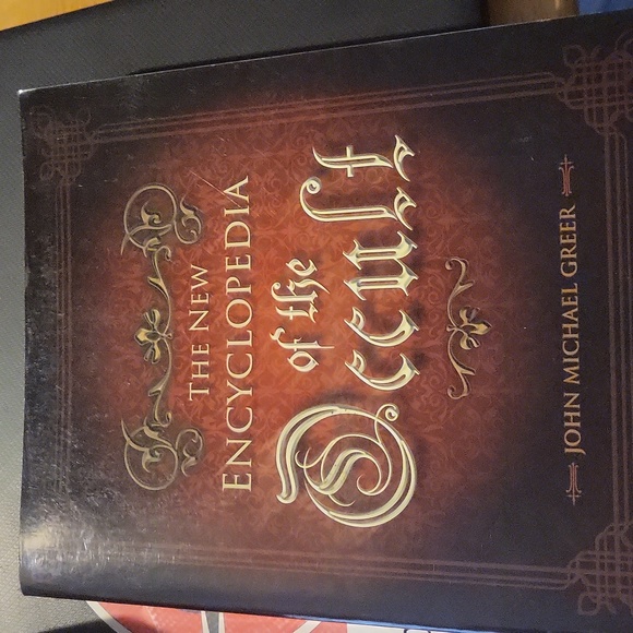 New Age/Occultism/Referrence | Other | The New Encyclopedia Of The ...